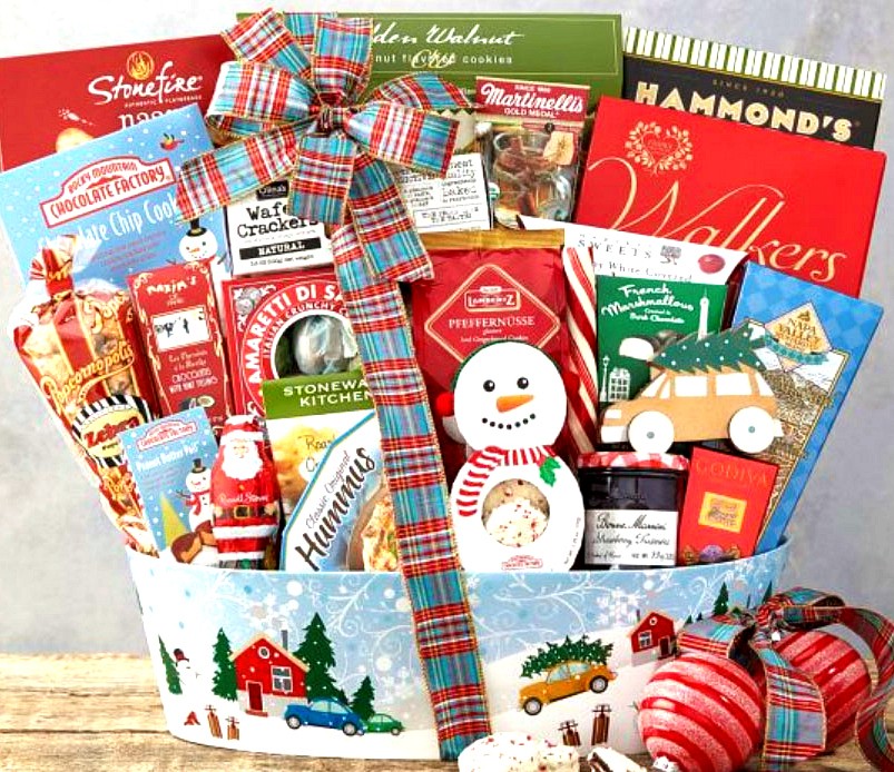 Classic Holiday Gourmet Gift Basket